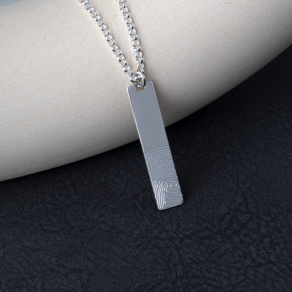 שרשרת פלטה דגם "שחר" עם טביעת אצבע אישית לגבר - Ari Jewelry